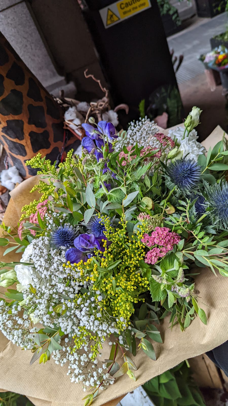 Shop All Products – Giraffe Flowers